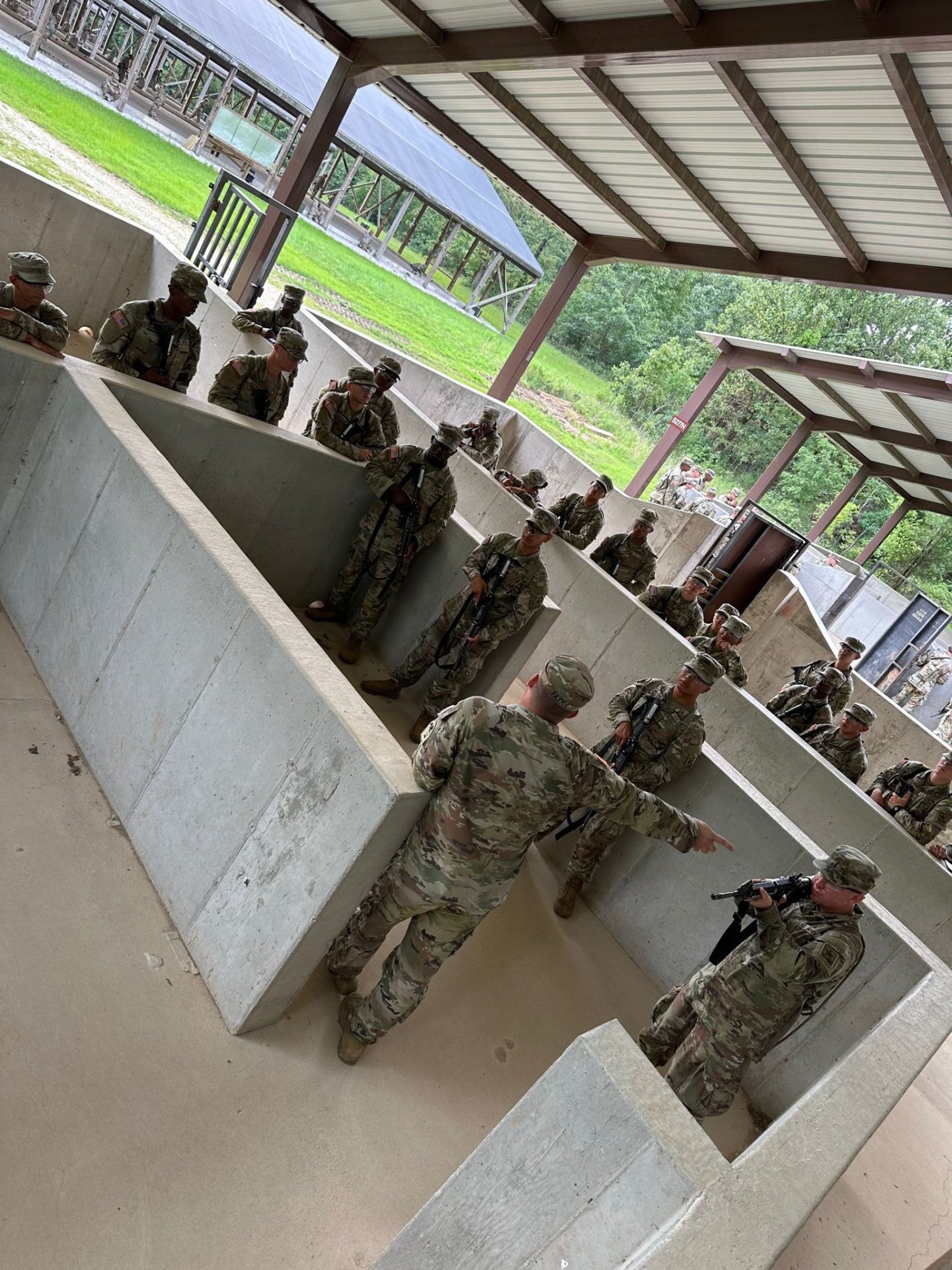 ARMY COMBAT ENGINEERS | What Life in the Army is really like.